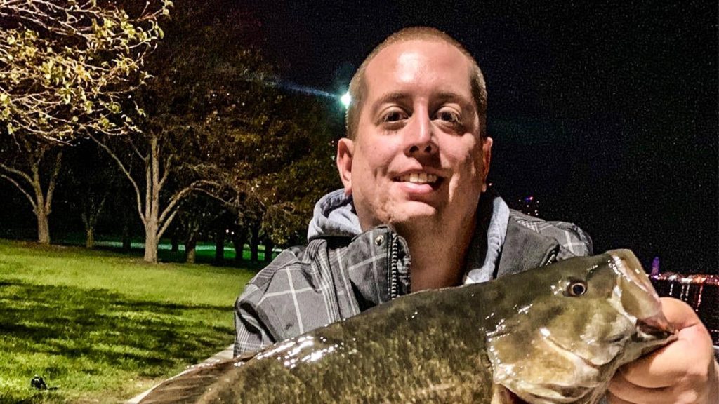 Illinois Record Smallmouth Bass Caught in Downtown Chicago - Wired2Fish