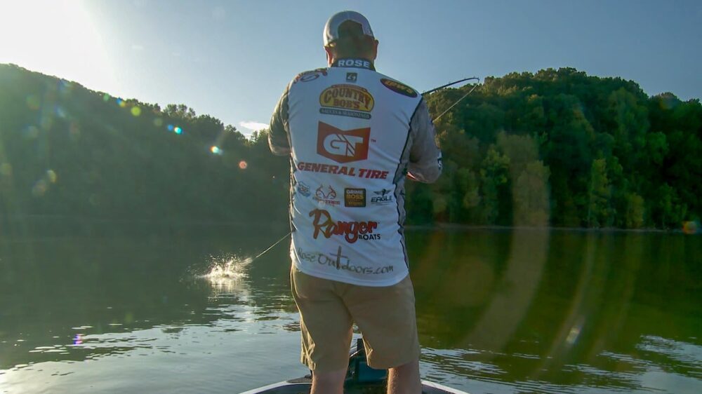 4 Beginner's Tips for Bass Fishing With Football Jigs - Wired2Fish