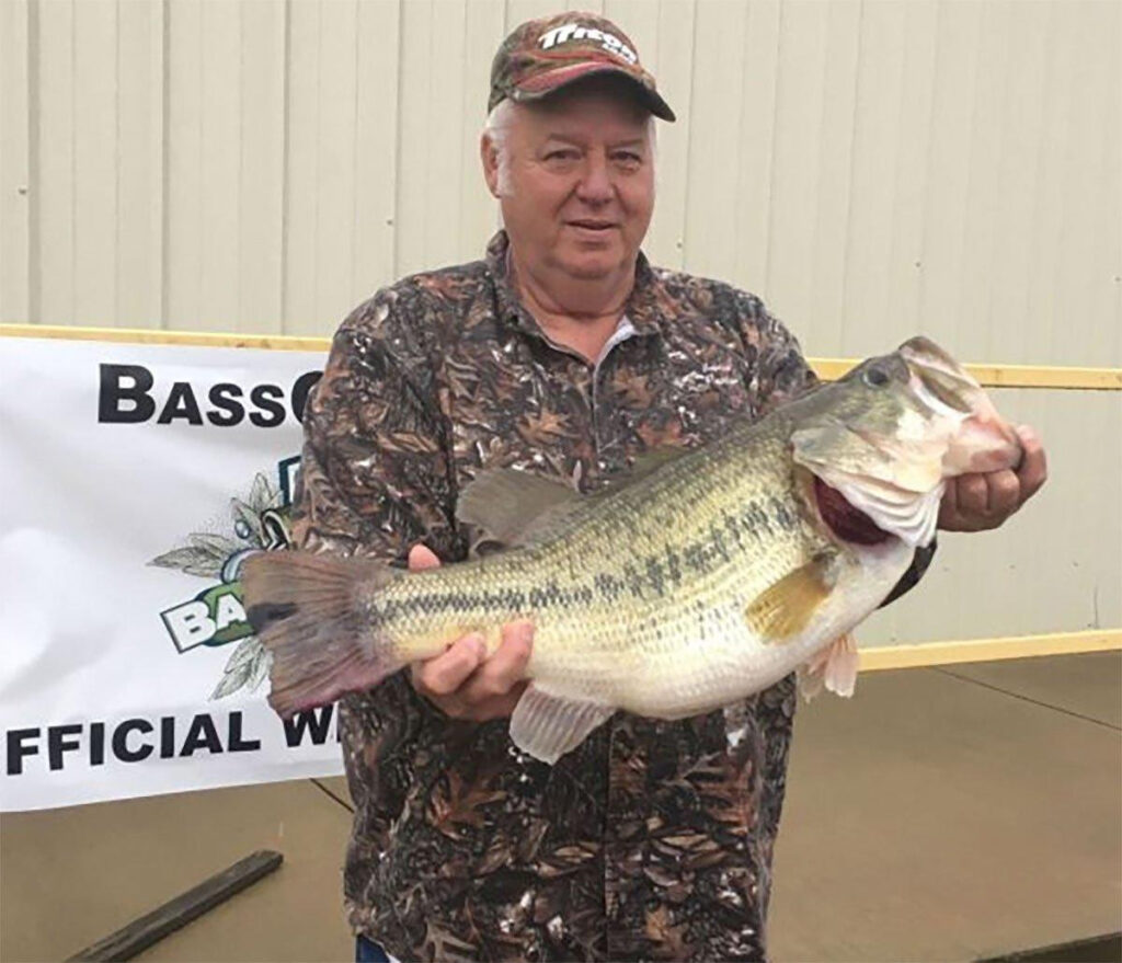 13-pound Bass Caught on Toledo Bend - Wired2Fish