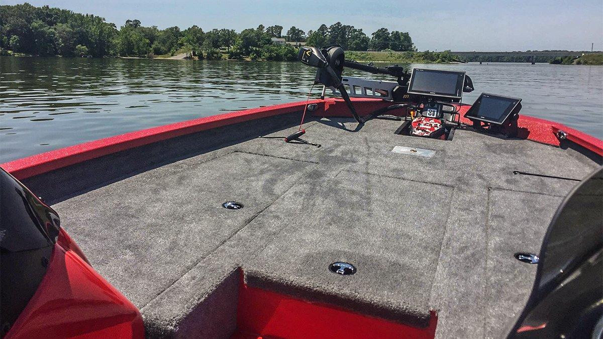 Xpress Boats X21 Review - Wired2Fish