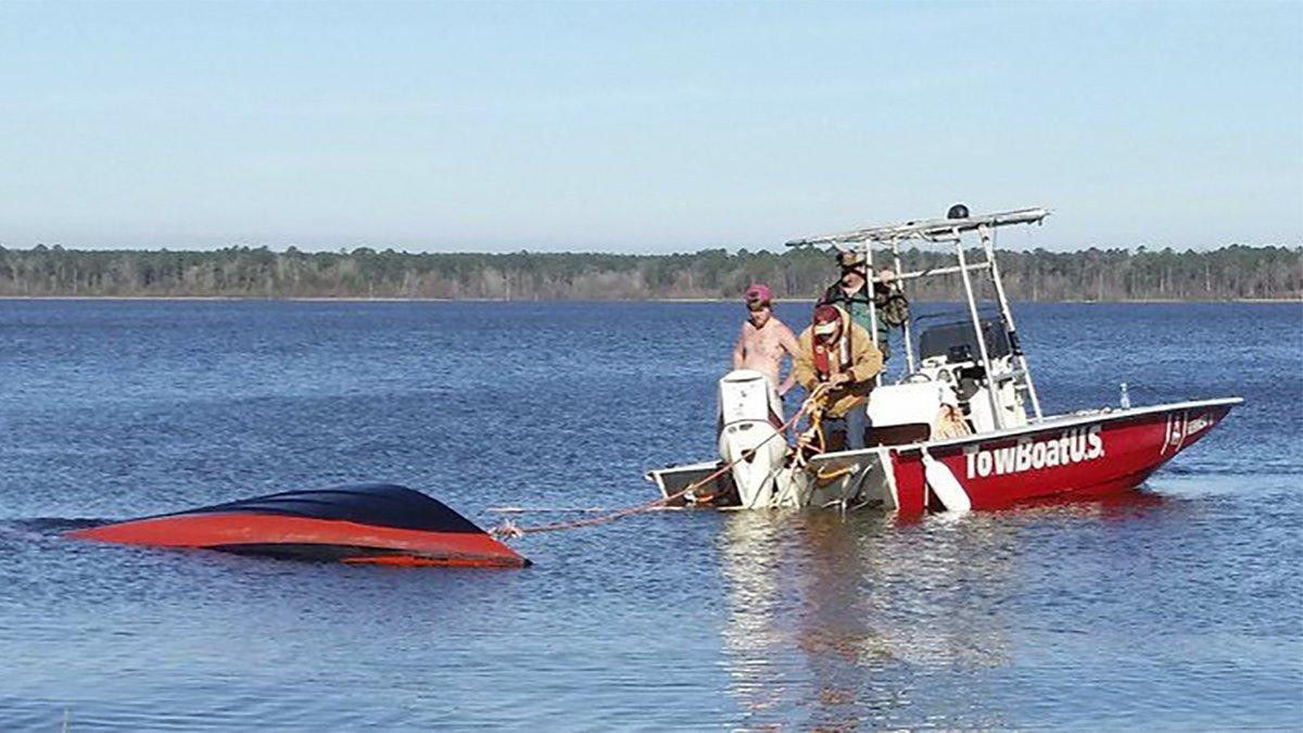 Anglers Nearly Drown After Boat Sinks - Wired2Fish