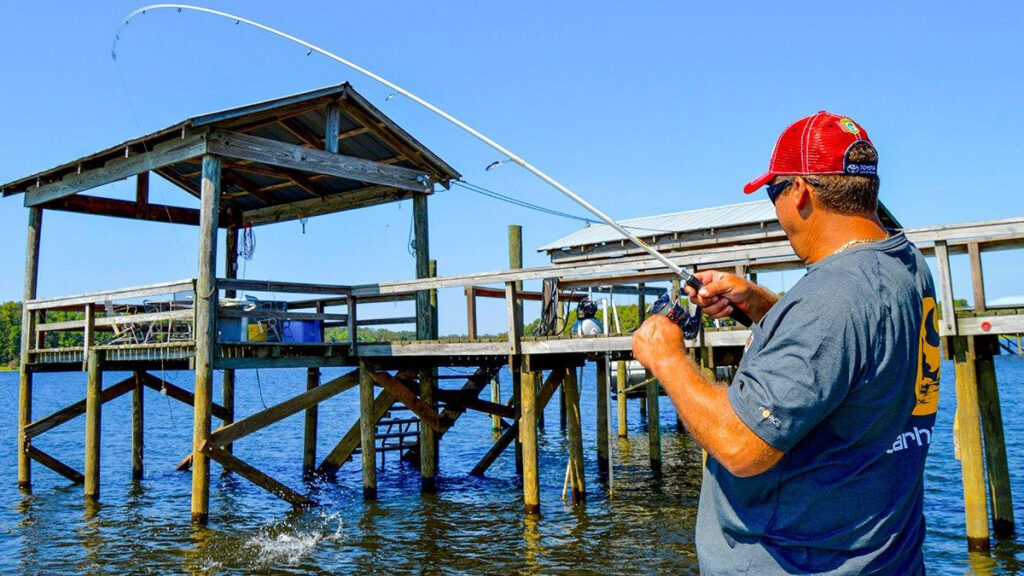 Use a Split Shot Rig to Catch Pressured Bass - Wired2Fish