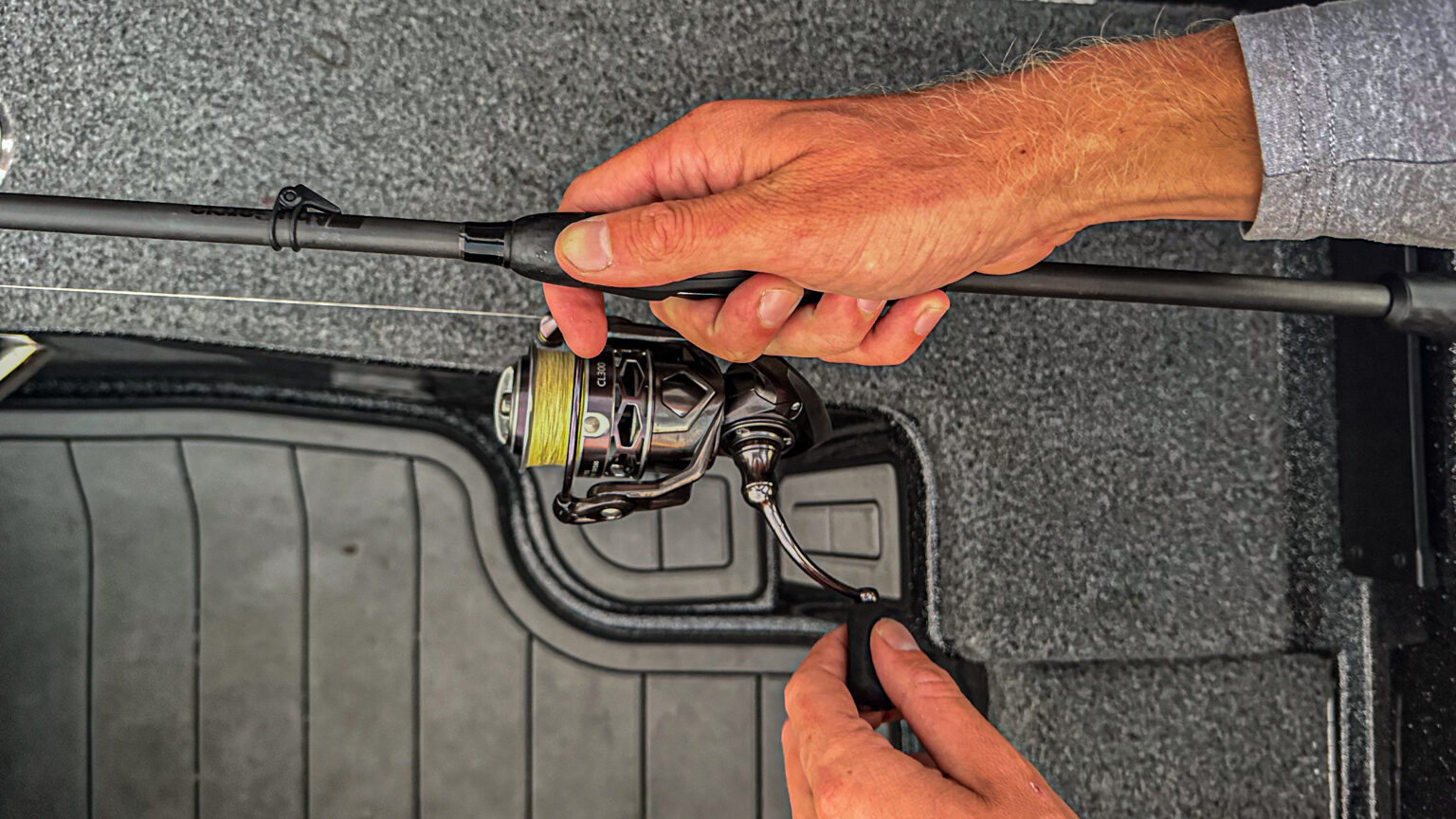 Why I use a Left Handed Reel - Wired2Fish